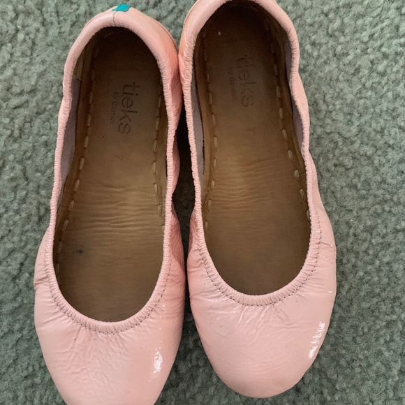 Tieks | Shoes | Patent Leather Pink Tieks | Poshmark